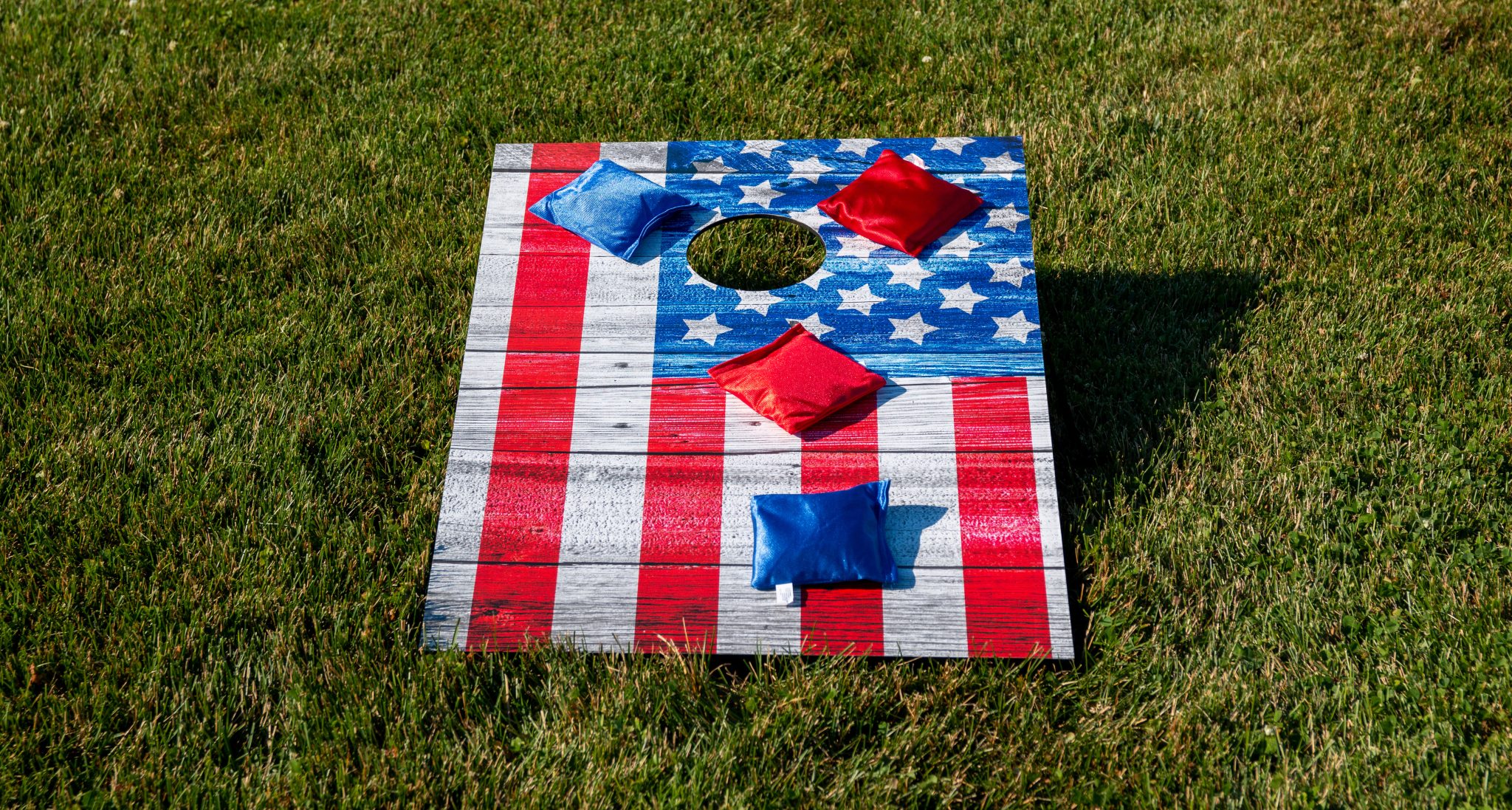 The Bean Bag Toss Game: Cornhole Toss
